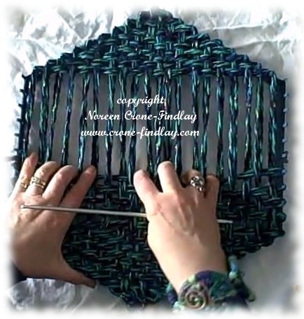 How to weave a hexagon using continuous warping and weaving techniques ...