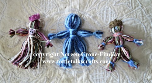 How to Make Very Simple Yarn Dolls | Tottie Talks Crafts Blog