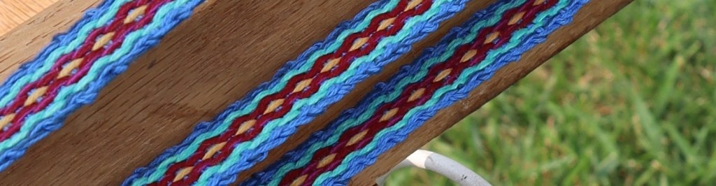 A Bee Blessing on the Inkle Loom | Tottie Talks Crafts Blog
