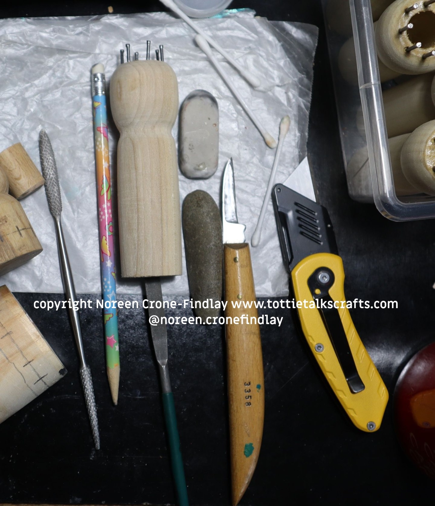 Loom & looms & small loom weaving | Tottie Talks Crafts Blog